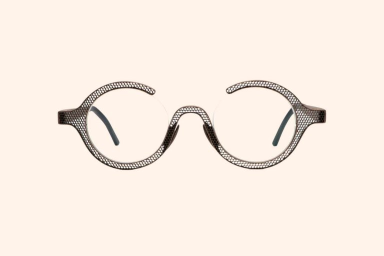 Eyewear trends 2025: the must-have models and styles | Roman Optica